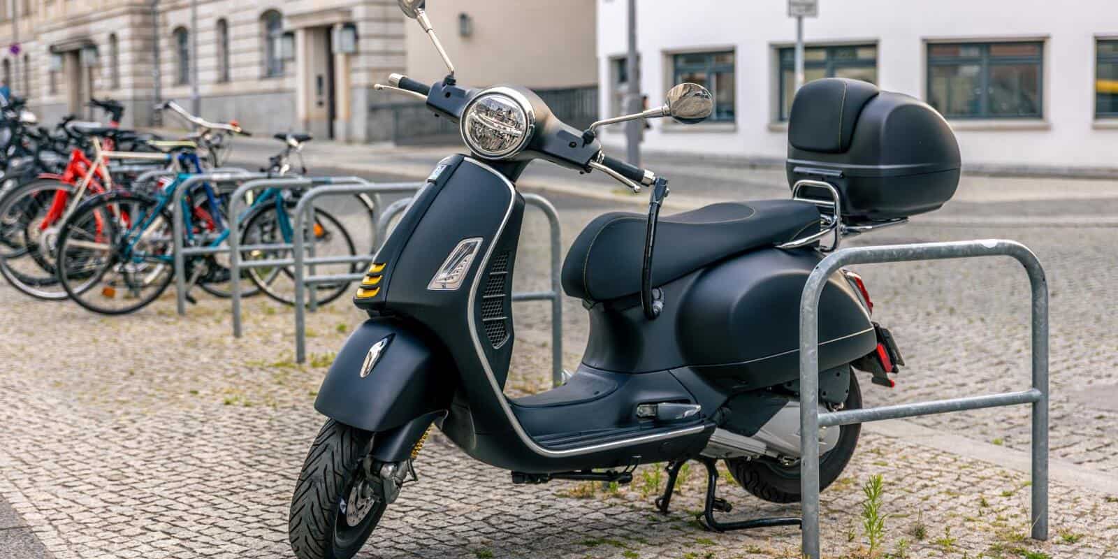 Scuter electric sau pe benzina - comparatie si sfaturi pentru alegerea ...